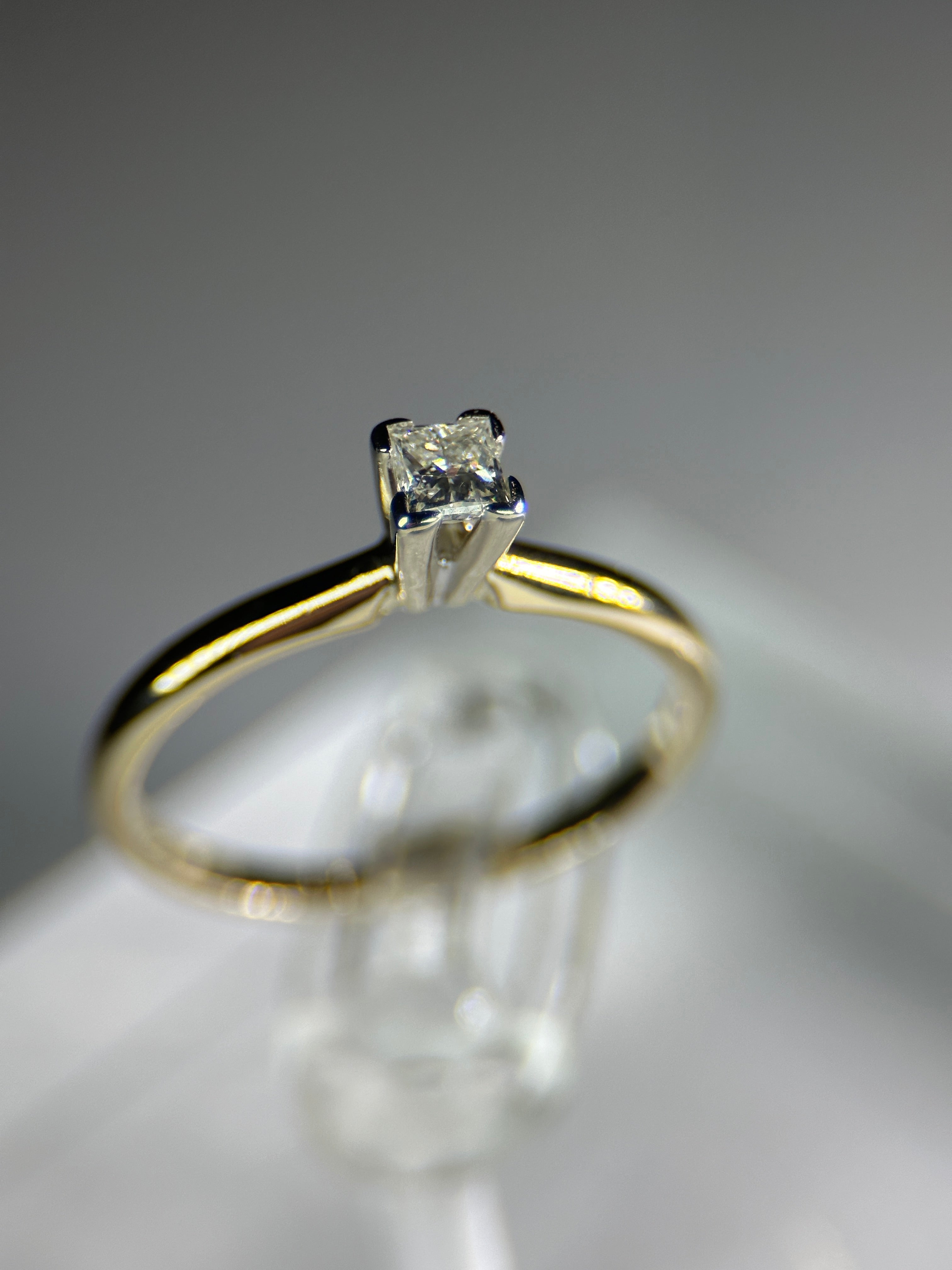 DR1068 - 10K Yellow Gold - Princess - Diamond - Bridal Ring – DR4E